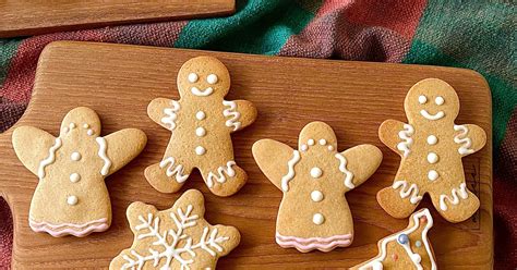 진저브레드 쿠키 만들기 아이싱 쿠키 크리스마스 디저트