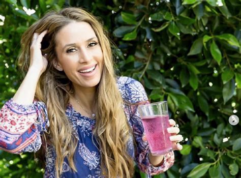 Saarah Wassel Booking Agent Talent Roster Mn2s