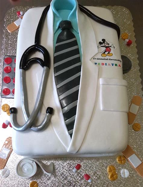 Doctor Cake Pastel De Fondant De Pediatra Pasteles Pasteles De