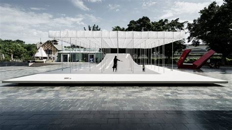 Shen Ting Tseng Architects Pavilion Floats Above A Plaza At The Taipei Fine Arts Museum