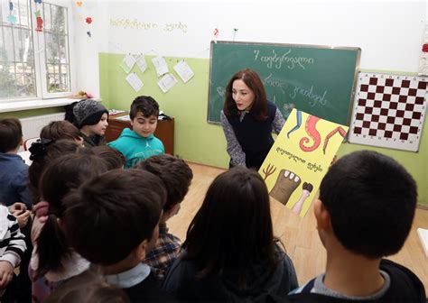 📚 7 თებერვალი საჯაროდ კითხვის მსოფლიო დღე თბილისის N62 საჯარო სკოლის პირველკლასელებთან ერთად