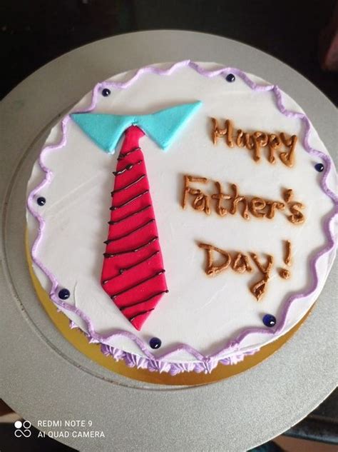 ۳۰ مدل کیک روز پدر جدید ۱۴۰۲ ؛ یه سوپرایز عالی برای بابای مهربونت ماگرتا