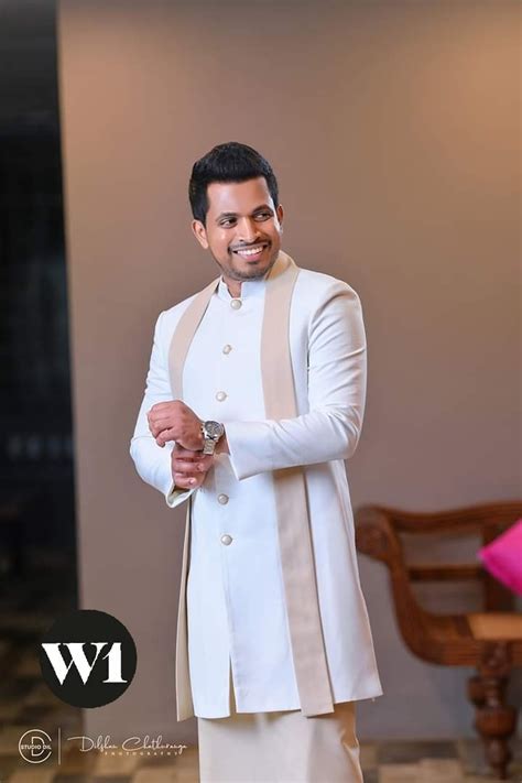 ආරිය සිංහල මංගල ඇදුම් W1 Tailors W1 Tailors And Fashion