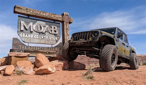 Underground Graphics Goes To Moabejs 2023 Jeep Gladiator Jt News Forum Community