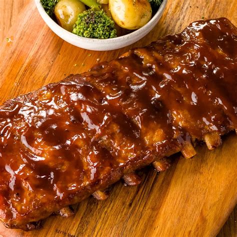 Receita De Costela Suína Com Barbecue Acompanhada De Batata Bolinha E