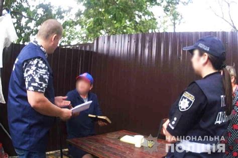 У селі на Миколаївщині місцевий депутат сільради побив ногами жінку ТРК МАРТ