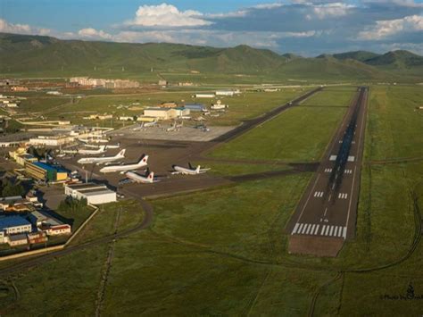 Орон нутгийн зарим нислэгийг “Буянт Ухаа” нисэх буудал руу шилжүүлэх асуудлыг Японы талтай