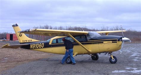 Yute Air Cessna 207 With Most Of The Snow Gone The Planes Flickr