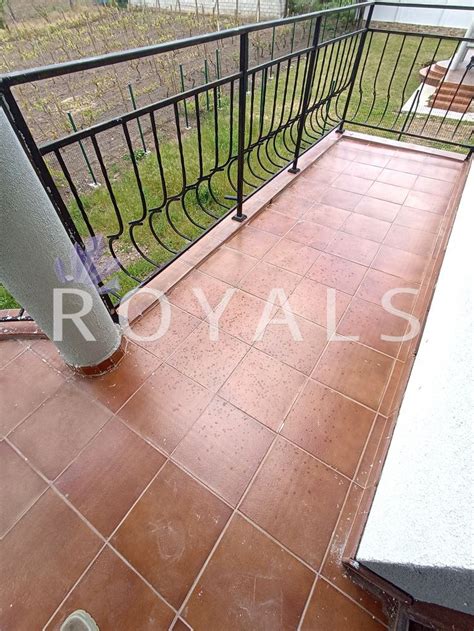 Мария Маринова Мария Маринова Royals Недвижими имоти