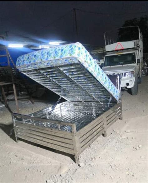Ss Peti Bed At Best Price In Ahmedabad By Vahanvati Steel Furniture