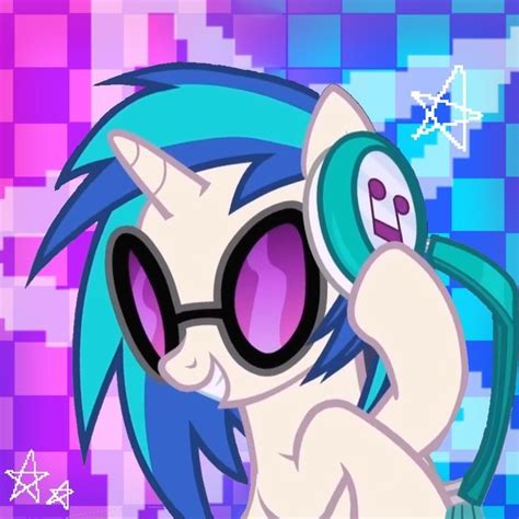 Pin By On Mlp Pfps ᴗ