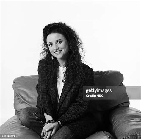 Julia Louis Dreyfus Seinfeld Season 1 Photos And Premium High Res