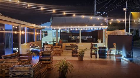 The Bar Boss Cocktail Lounge • Island Likes