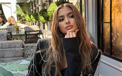 Iuliana Beregoi Greu De Recunoscut In Cele Mai Recente Imagini Cum S A Costumat Interpreta De