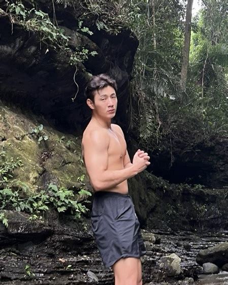 Kim Ji Soos Hottest Moments Of When In Manila