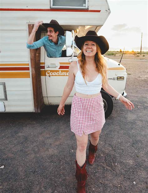 8 Essential Tips For Road Tripping As A Couple From The Endless Adventure