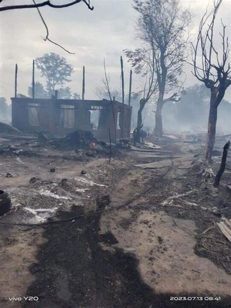 ဝက်လက်မြို့နယ်၊ သုံးဆင့်ကန်ရွာမှ ပြည်သူ ၁ ဦးကို စစ်တပ်က မီးရှို့သတ်ဖြတ