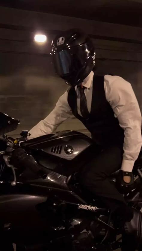 Chat With Adrian Samuel Enjoy Free Ai Character Roleplay Flowgpt