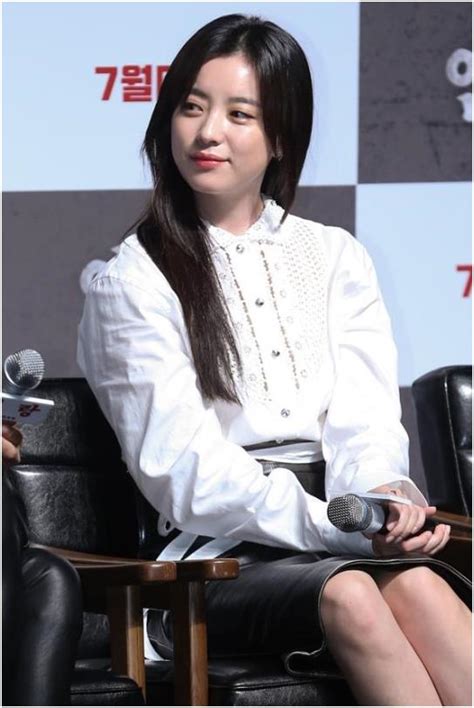 한효주 강동원과 열애설에 ‘나이 관심 집중몇 살인데 선후배 한국일보