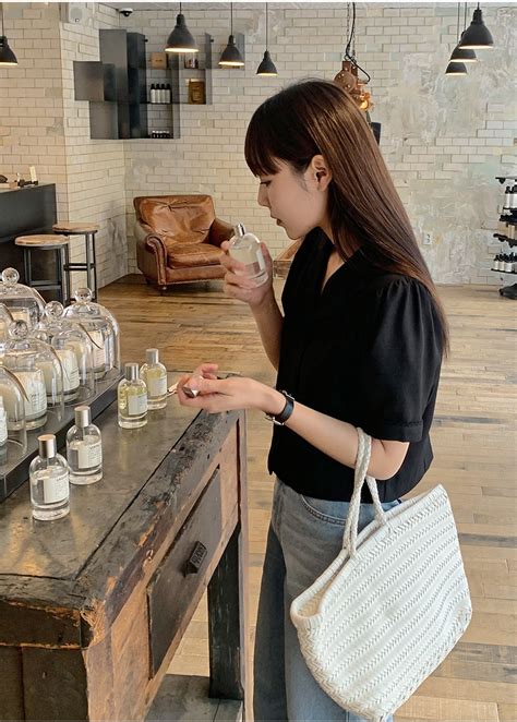 Made 블리안 카라넥 크롭 숄더퍼프 레이스 반팔 트위드자켓 44~100 ♥핫핑♥ Made 블리안 카라넥 크롭 숄더퍼프 레이스 반팔 트위드자켓 44~100 ♥핫핑♥