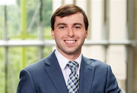 Evan P Tassis Berufsträger Jones Day