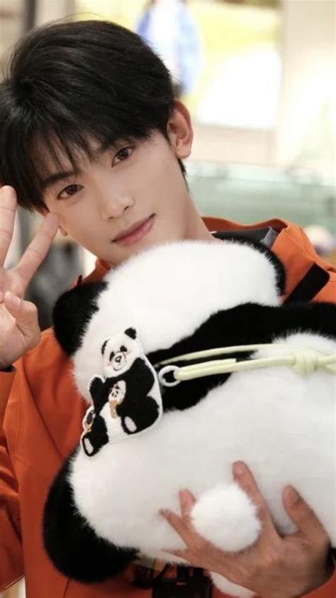 胡凯旋 leo5354 instagram photos and videos