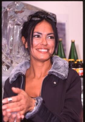Maria Grazia Cucinotta World Is Not Enough James Bond Girl Original