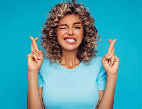 Зодиите които ще се къпят в късмет ТАЗИ седмица 15 21 ЯНУАРИ 2024 Хороскопи и Зодии