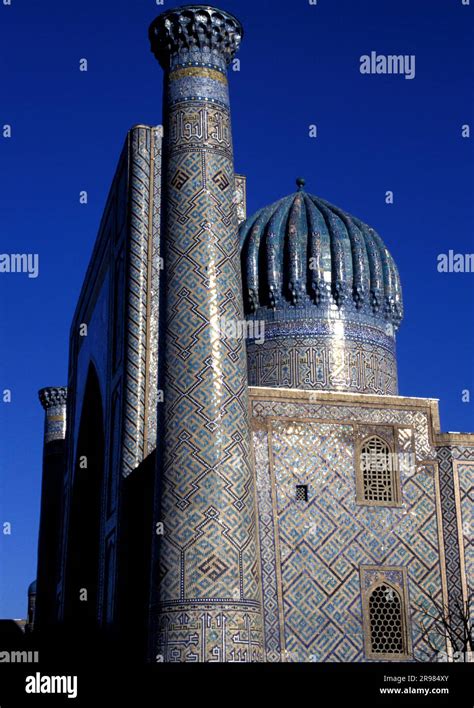 shir dar madrassa religious college in samarkand uzbekistan 17th