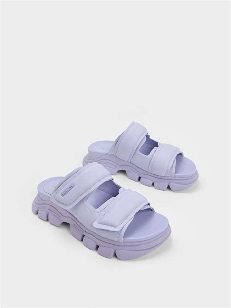 2023春夏 Charles And Keith 休閒涼鞋推薦top 7，厚底設計、草編涼鞋時髦的毫不費力、全都3000元有找帶回家 Bellatw儂儂