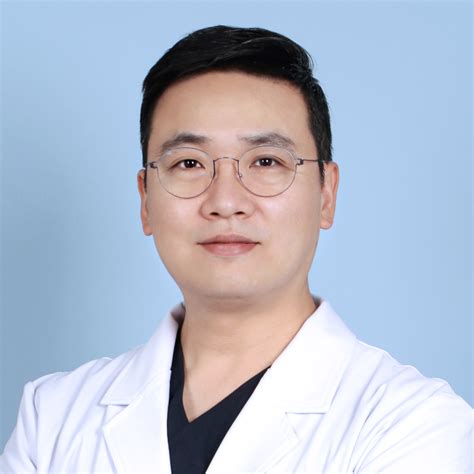 권정우 의료진 소개 병원 전문 의료진