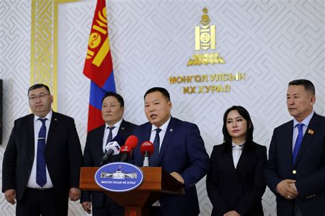 Бүлгийн даргыг чөлөөлөх томилох зохицуулалтыг тодорхой болгох хуулийн төсөл өргөн барив