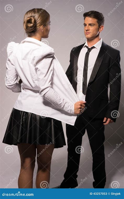 Giovane Femmina Sexy Che Seduce Il Suo Capo Bello Immagine Stock Immagine Di Adulto Lussuria