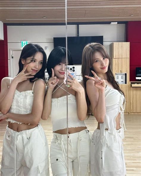 Sneak Peek At 15 Beautiful Photos Of Misamo 3 Members Of J Line