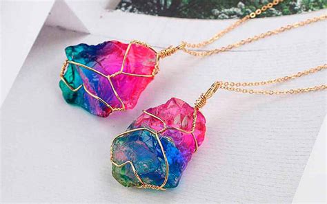 Радужный кварц: описание, мистические и лечебные свойства