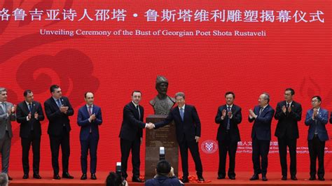 მოხარული ვართ ხელი მოვაწეროთ საქართველოს სკოლებში ჩინური ენის განათლების შესახებ მემორანდუმს