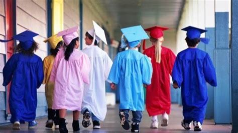 Идеи за подарък за децата за завършване на детска градина