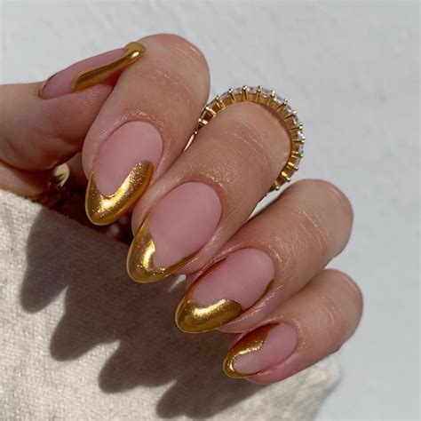 20 Gold Chrome Nail Ideas For A Gleaming Glistening Mani
