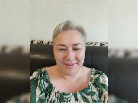 Lara Vip Webcam Model Photos