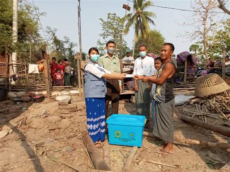 ရွှေတောင်မြို့နယ်တွင် လေဘေးသင့်အိမ်ထောင်စုများအတွက် ထောက်ပံ့ငွေနှင့် ကယ