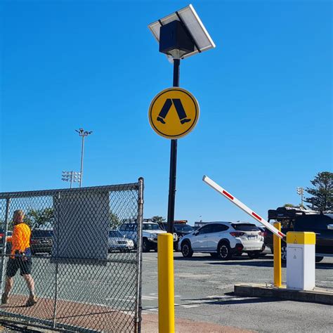 Fremantle Hospital Solar Pedestrian Warning System