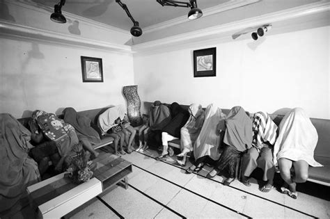 3 Sex Den Ni Raid 44 Babae Nasagip 3 Bugaw Timbog Pang Masa