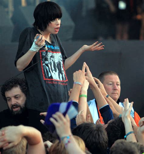 Crystal Castles Tour Alice Journallopte