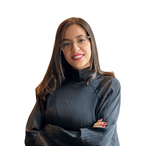 Oumaima Azizbi Consultante Senior En Chasse De Têtes