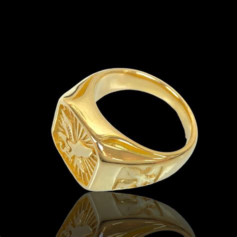 Oro Laminado Stainless Steel Soaring Eagle Mens Ring Kuania