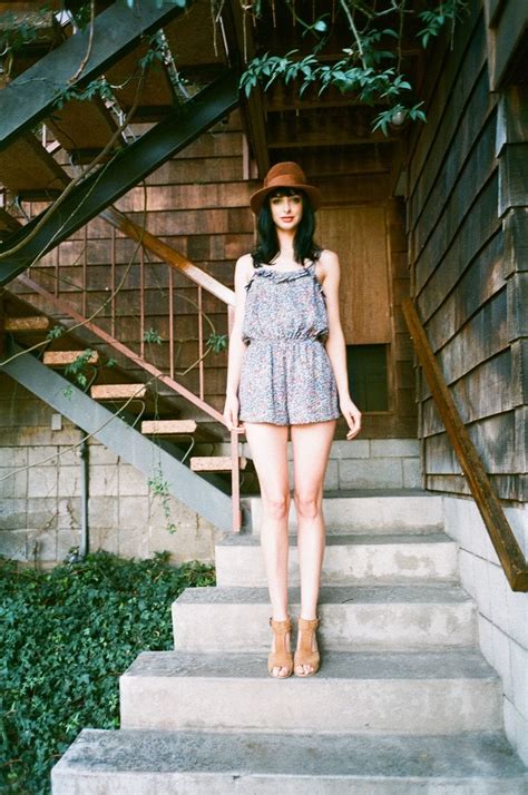 Krysten Ritter Feetforum