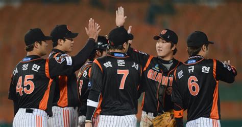 포토 롯데 자이언츠 첫 단추를 잘 꿰었어