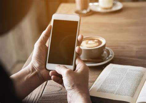 3 Rekomendasi Aplikasi Yang Wajib Ada Di Ponsel Penulis Novel