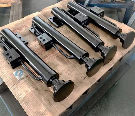 Low Voltage Calibrate Class C Hydraulic Leveling System For Camper Vans