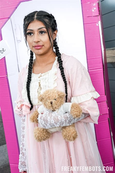 Binky Beaz Aubree Valentine Freaky Fembots